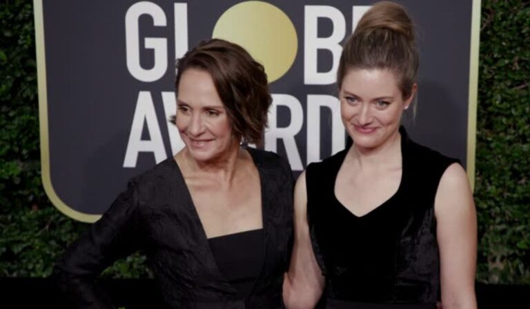 Zoe Perry Movies and TV Shows: Career, Age, and Personal Life - Zoe Perry